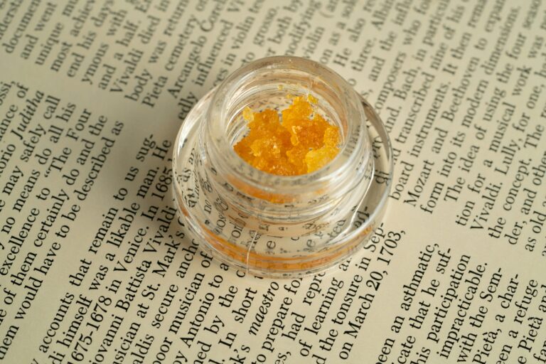 Cannabis Concentrates 101: Buyers’ Guide to Michigan Weed Extracts